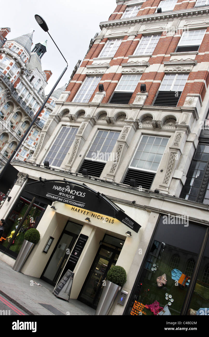 Knightsbridge London Harvey Nichols High Resolution Stock Photography ...