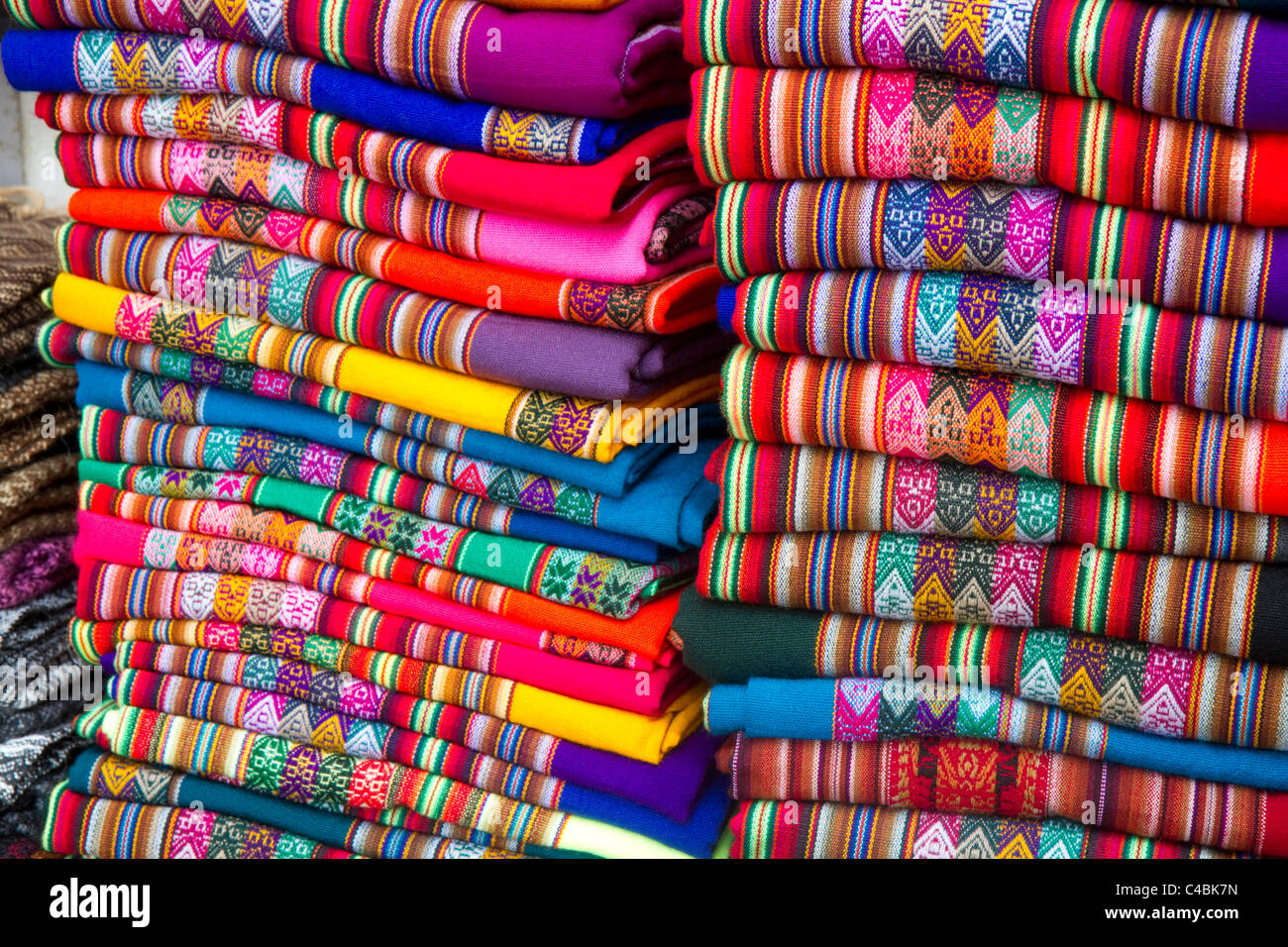 Peruvian textiles hi-res stock photography and images - Alamy