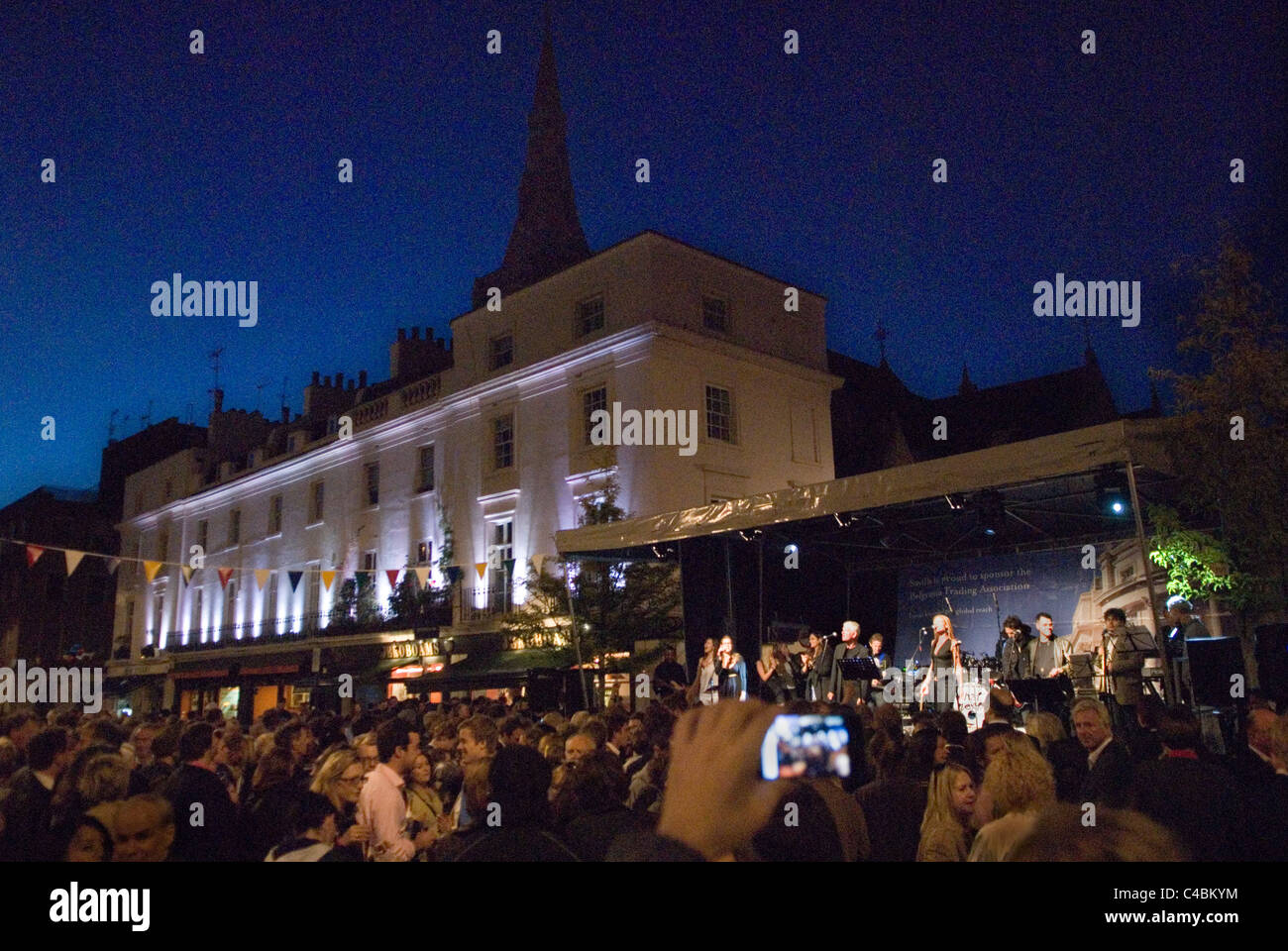 Elizabeth street, london sw1 hi-res stock photography and images - Alamy