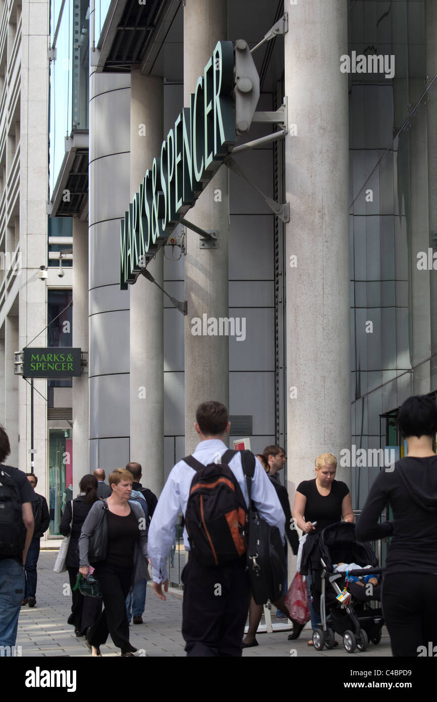 Marks and spencers exterior hi-res stock photography and images - Alamy