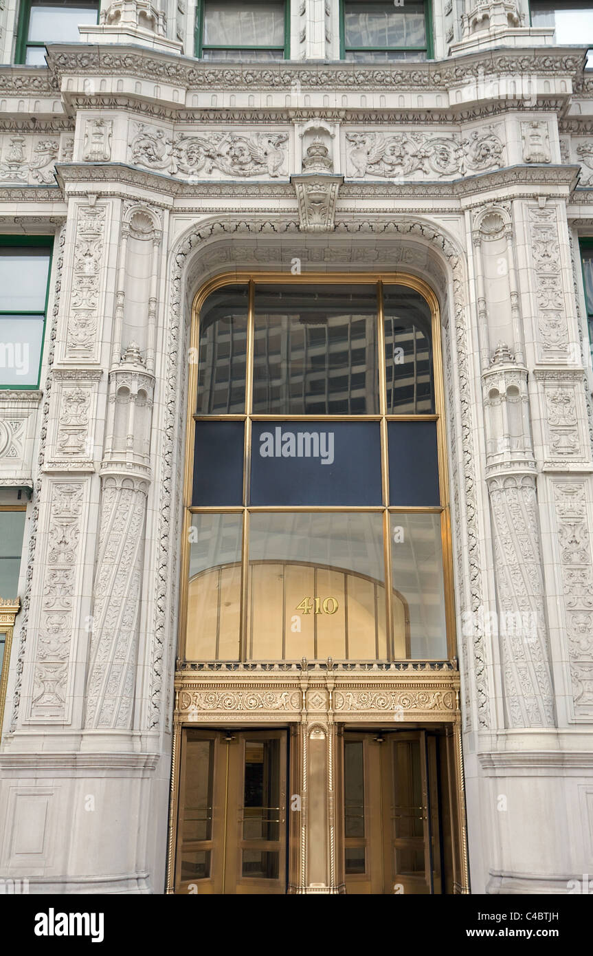 Wrigley building hi-res stock photography and images - Alamy