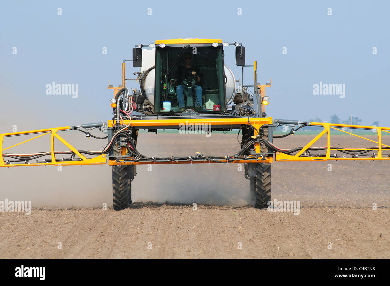 Crop sprayer hi-res stock photography and images - Alamy