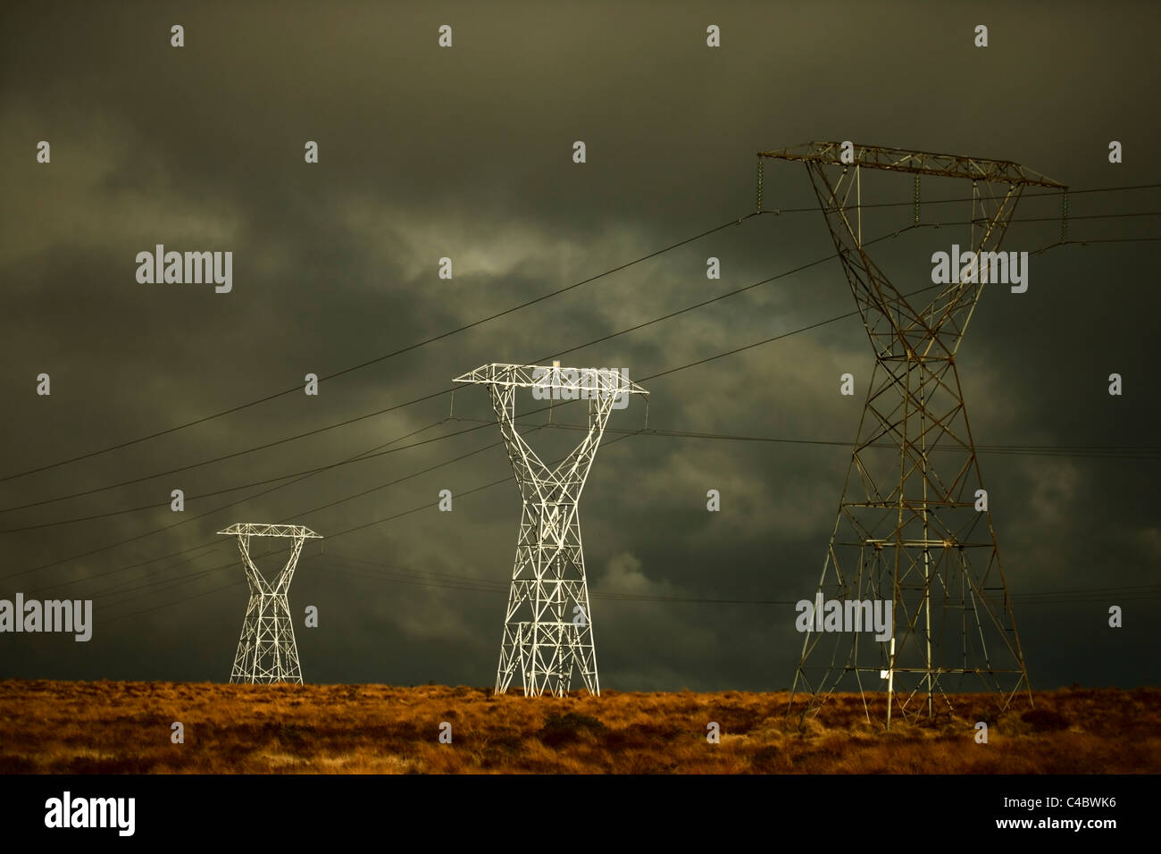 Electricity wires pylons hi-res stock photography and images - Alamy