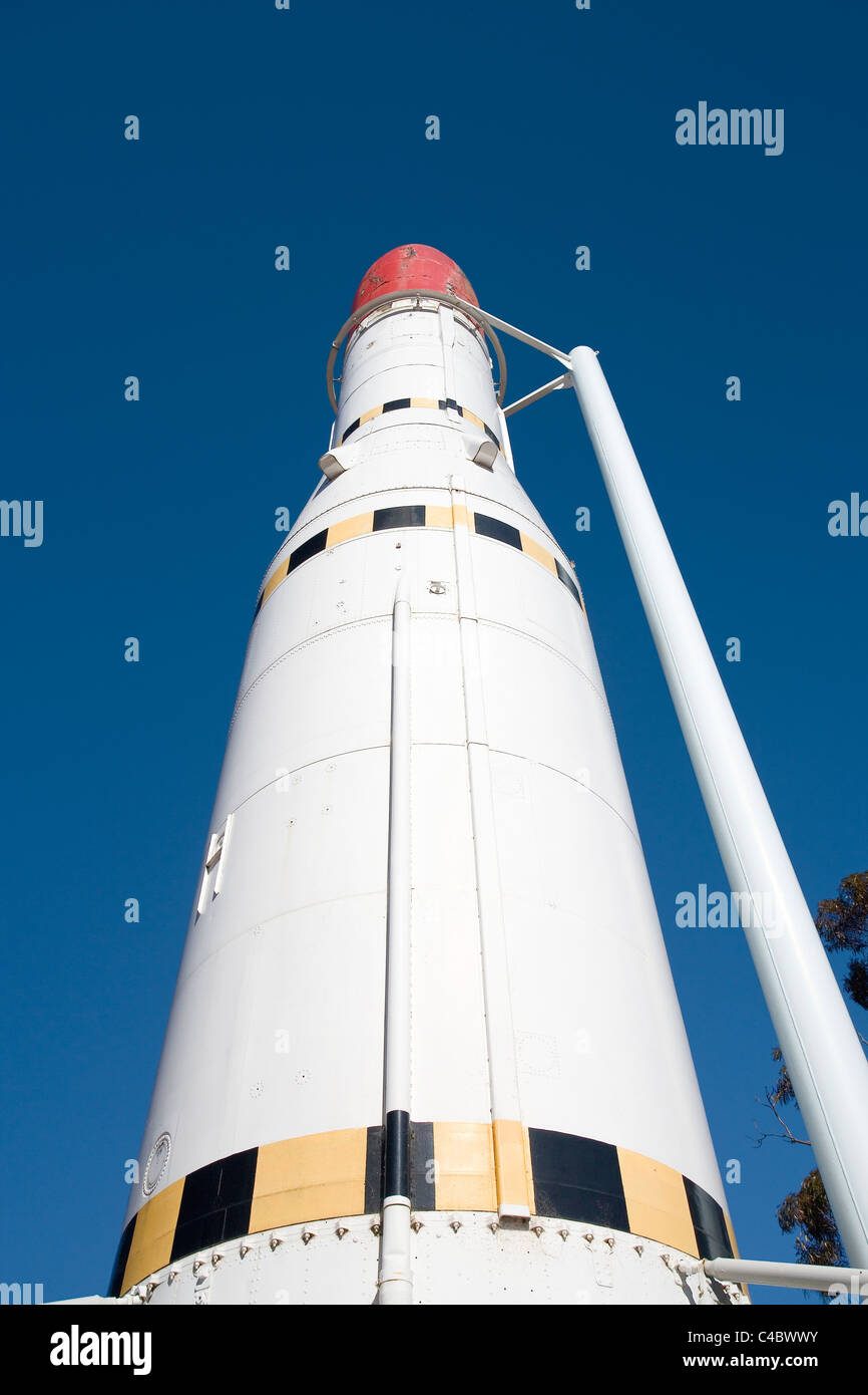 Black arrow rocket hi-res stock photography and images - Alamy