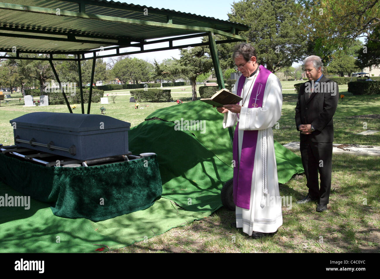 Funeral blessing hi-res stock photography and images - Alamy
