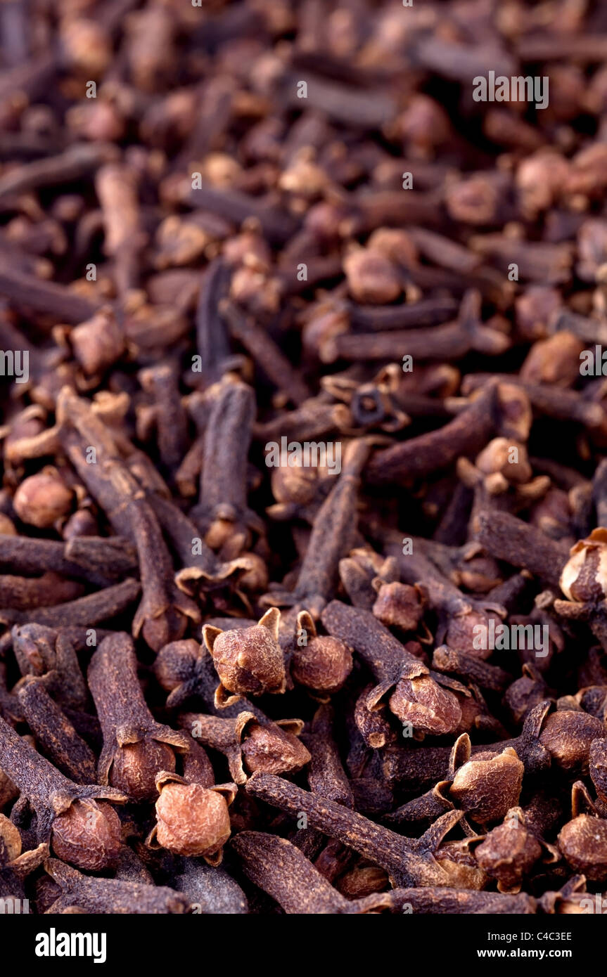 cloves background. perspective Stock Photo - Alamy