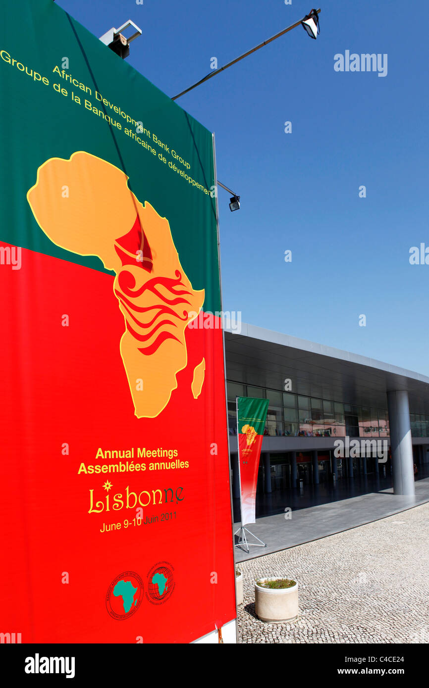 African development bank meeting hi-res stock photography and images ...