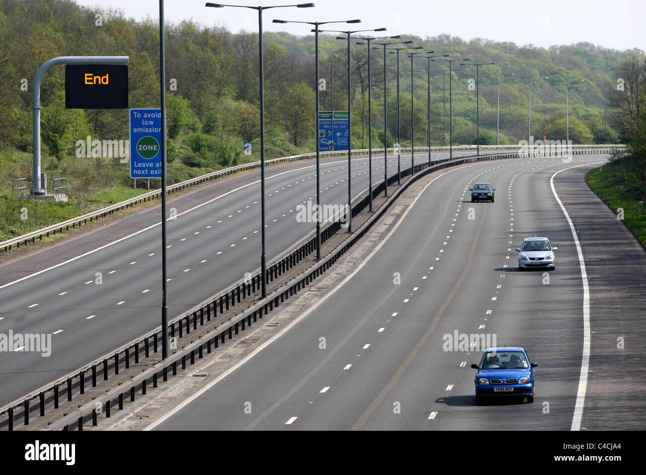 M1 MOTORWAY NEAR LONDON Stock Photo - Alamy