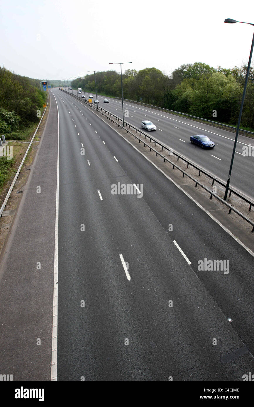 M1 MOTORWAY LONDON VERY QUIET Stock Photo - Alamy