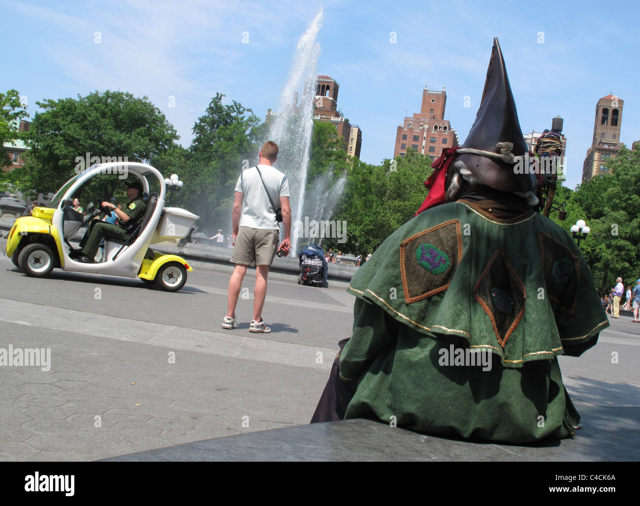 Wizard in washington square park, New York Stock Photo - Alamy