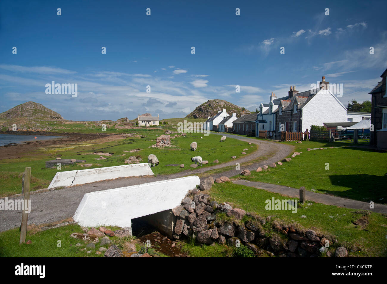 Quiet coastal hamlet kintra isle hi-res stock photography and images ...