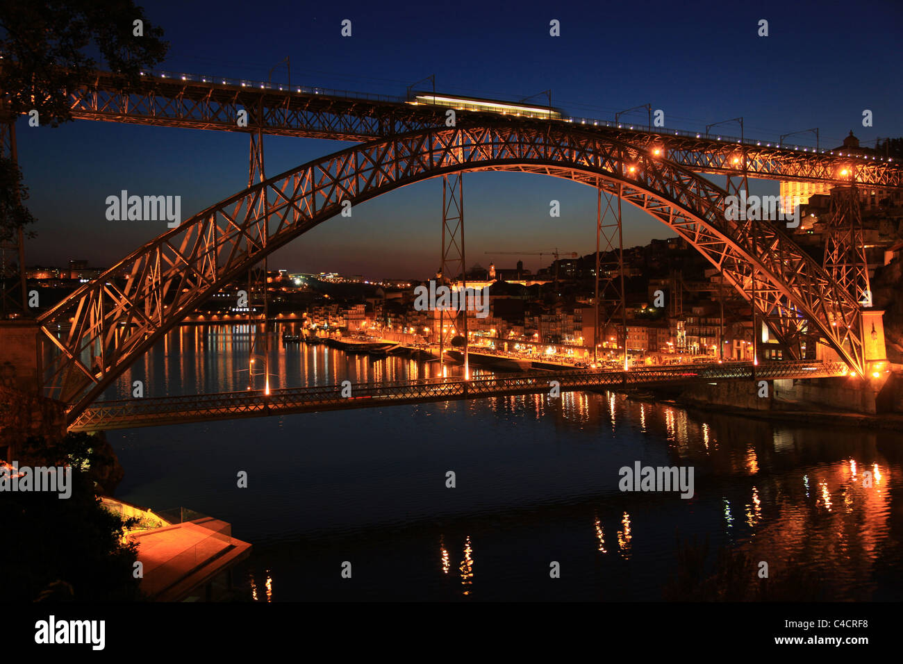 Luis Bridge, Porto, Portugal at night Stock Photo - Alamy