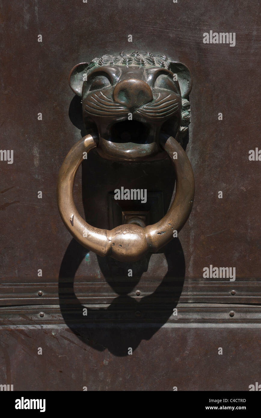 Door knocker fancy hi-res stock photography and images - Alamy
