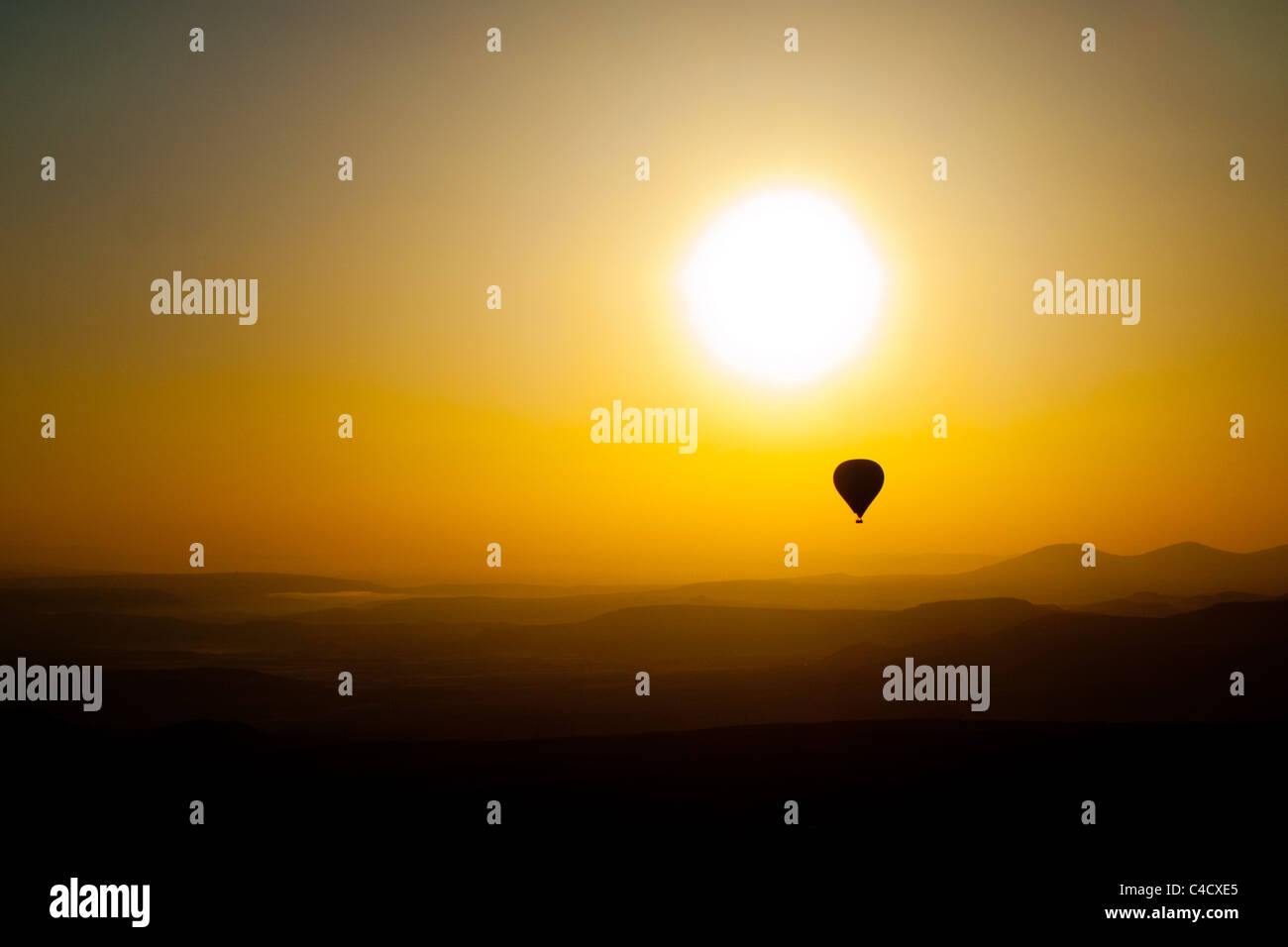 Ballooning travel hi-res stock photography and images - Alamy
