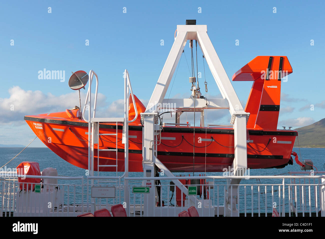 Rescue boat hi-res stock photography and images - Alamy