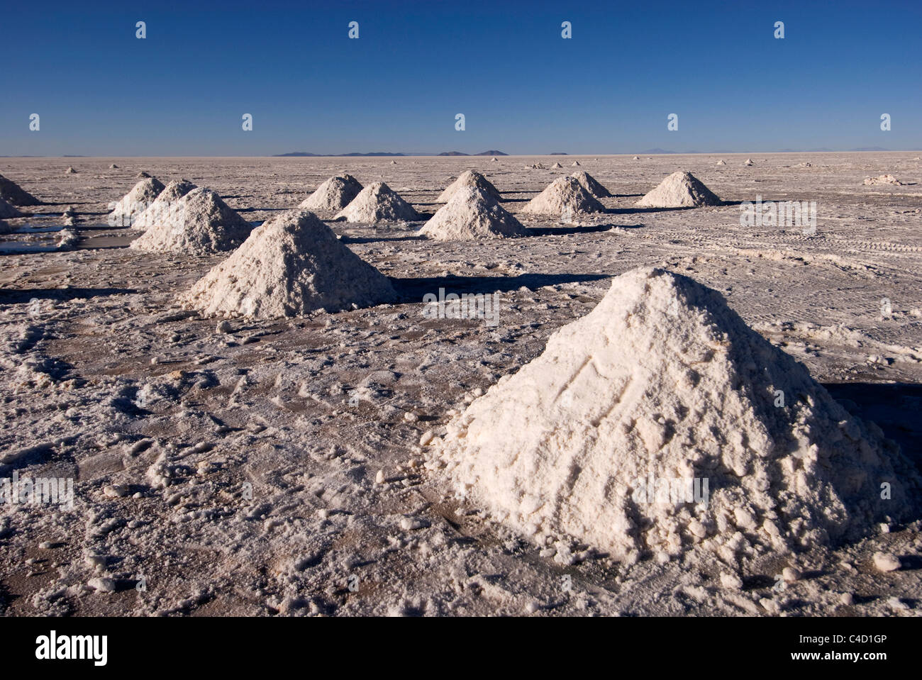 Piles of salt hi-res stock photography and images - Alamy