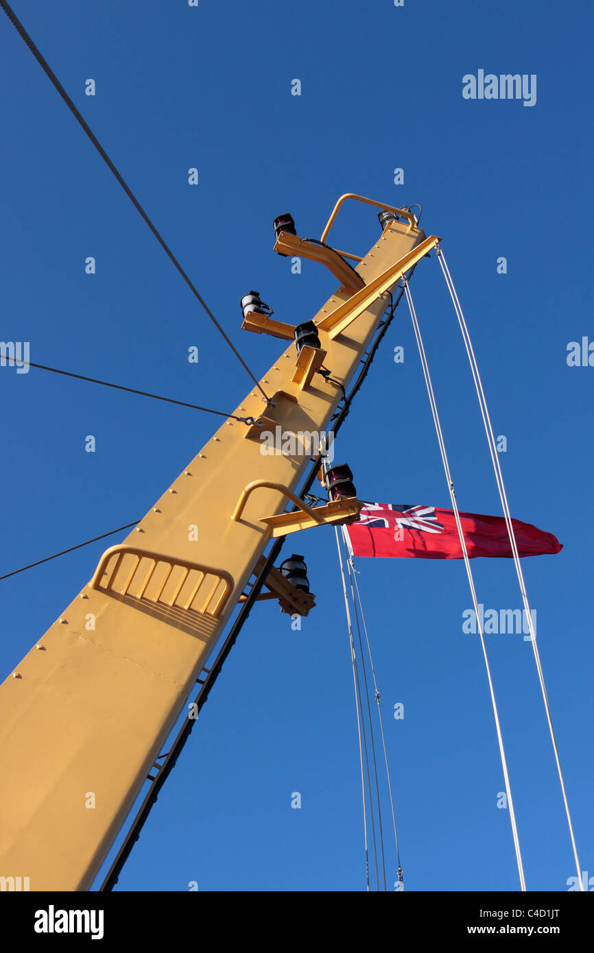 Ships navigation mast hi-res stock photography and images - Alamy