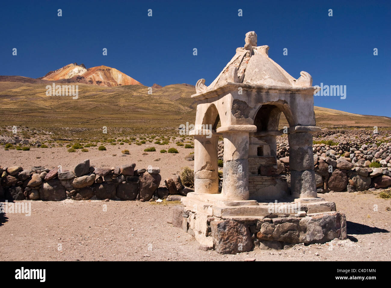 Rural church hi-res stock photography and images - Alamy