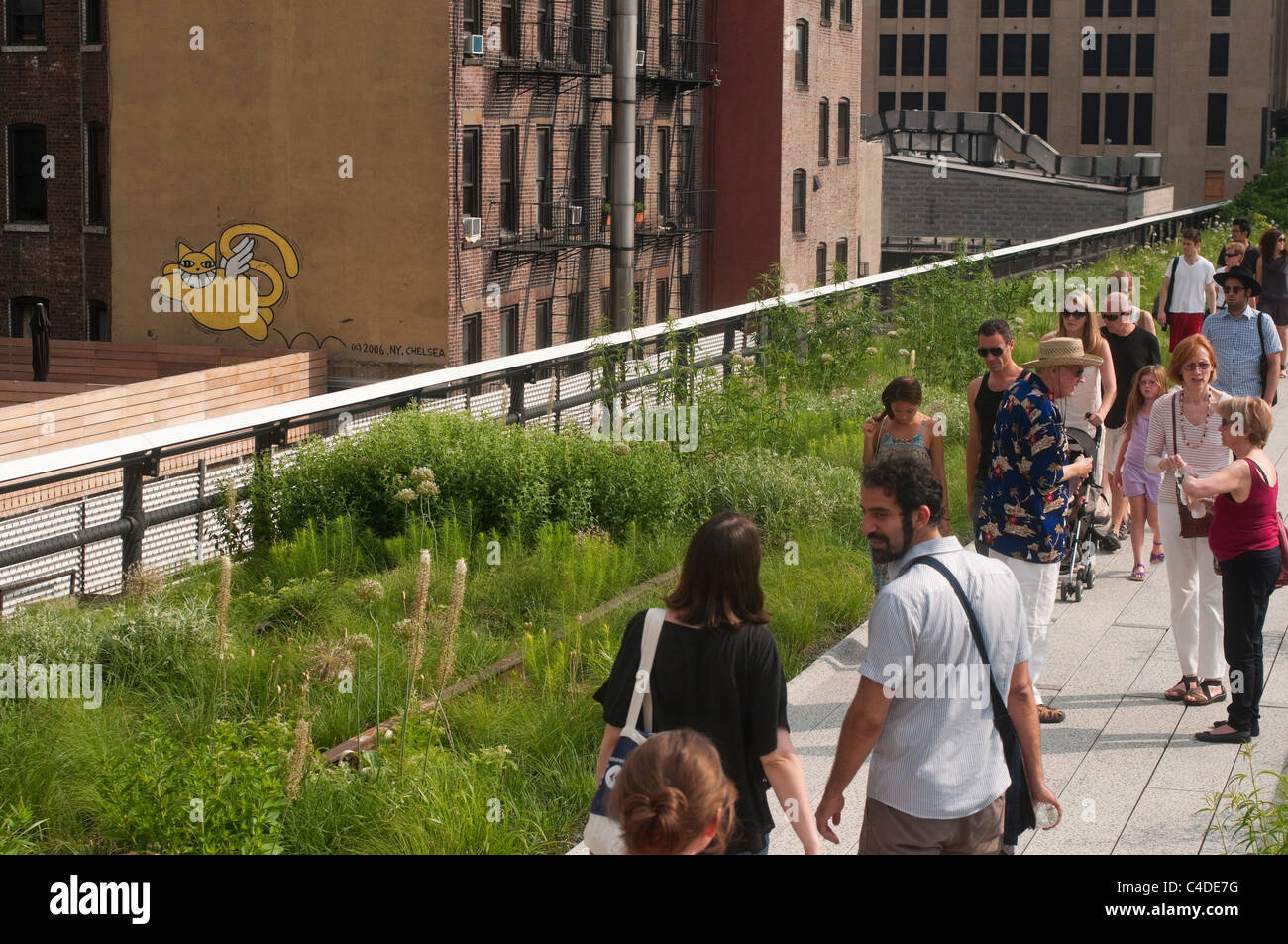 10 June 2011 - Section 2, Phase II of the highline opened to the public ...