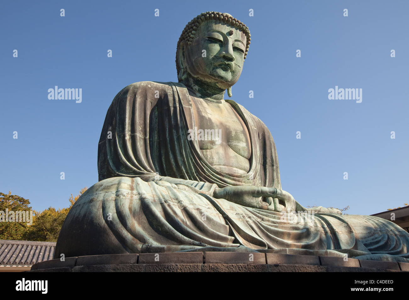 Kotoku in temple kamakura hi-res stock photography and images - Alamy
