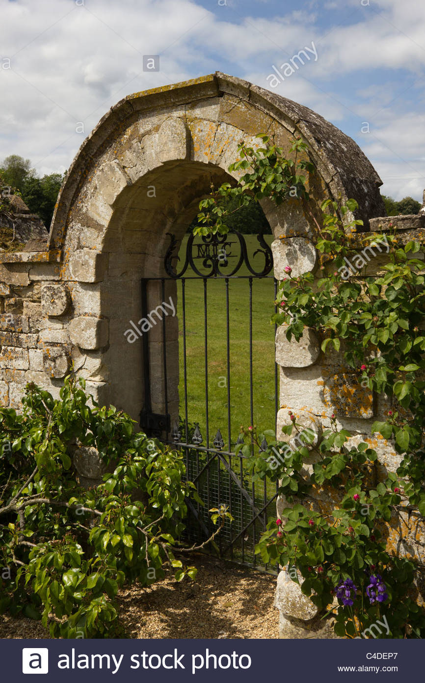 Garden Gate Arch Stock Photos & Garden Gate Arch Stock Images - Alamy