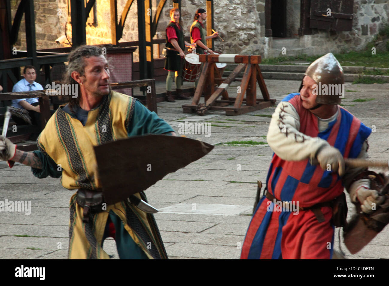 Dressed as medieval knights fight hi-res stock photography and images ...