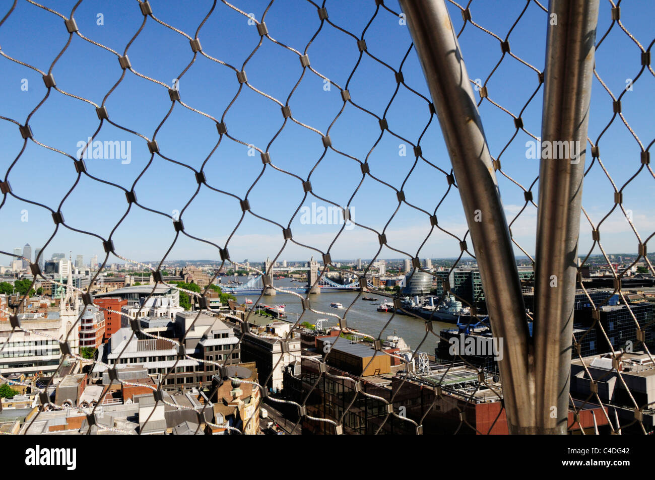 The monument london hi-res stock photography and images - Alamy