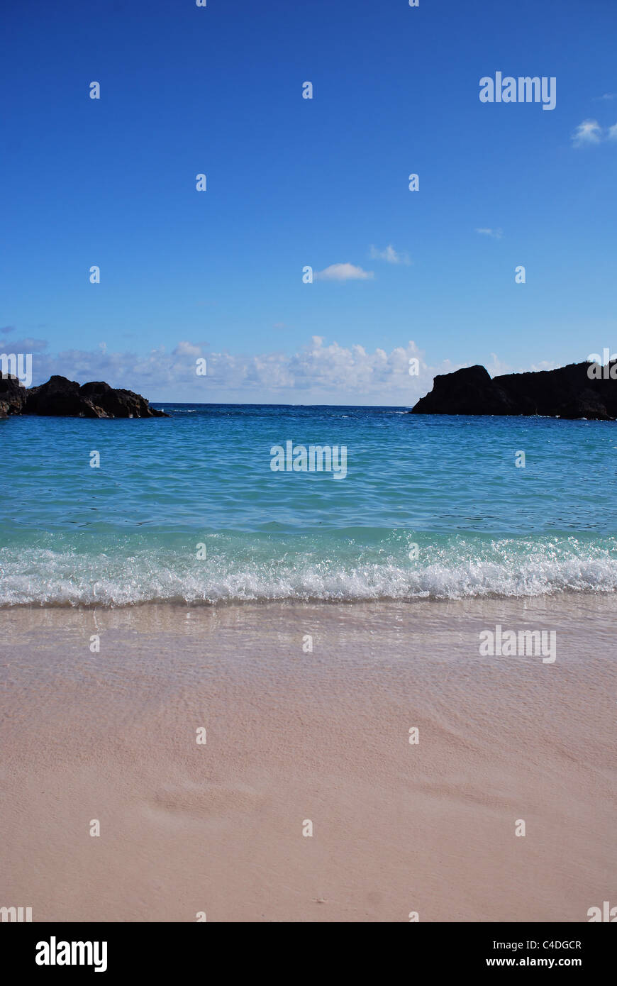 Bermuda Pink Sand Beach; East Whale Bay, Southampton Parish Stock Photo ...
