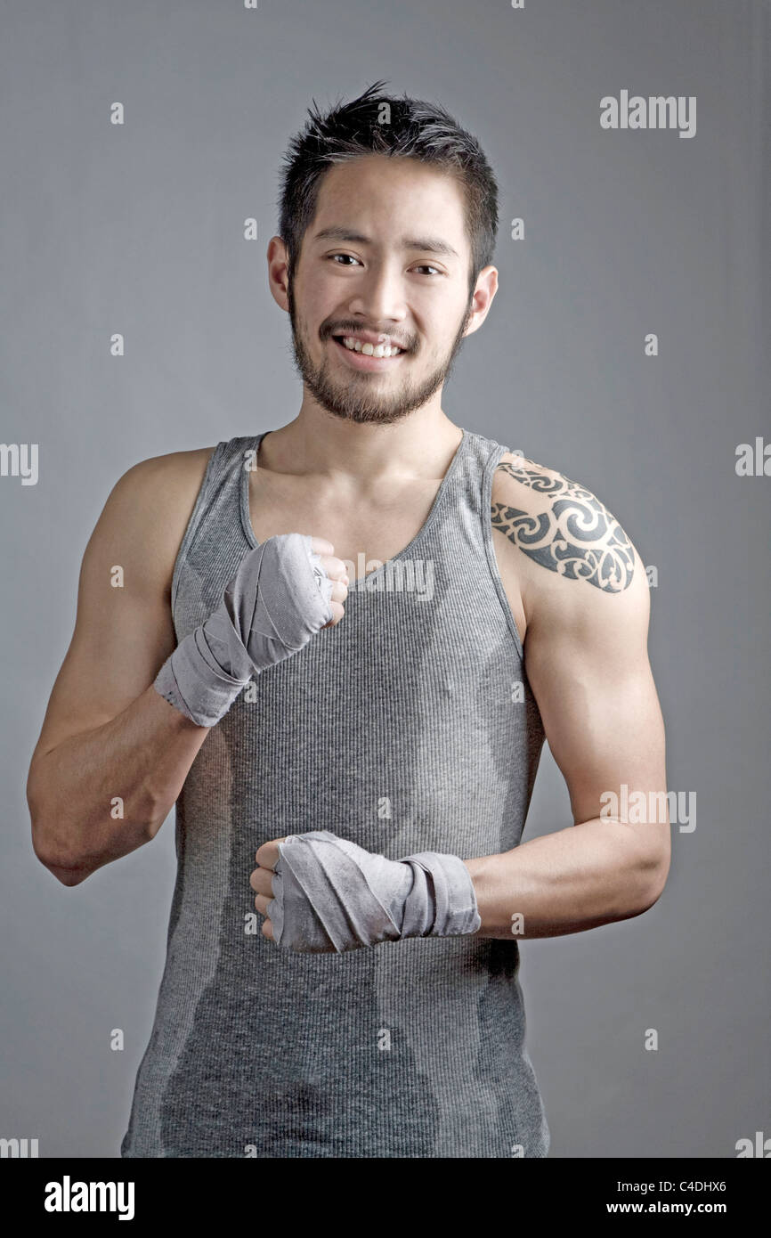 Face kick hi-res stock photography and images - Alamy