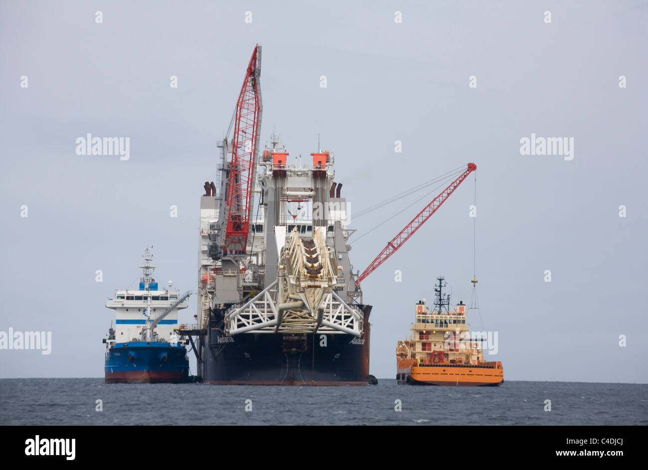 Offshore pipe laying vessel hi-res stock photography and images - Alamy