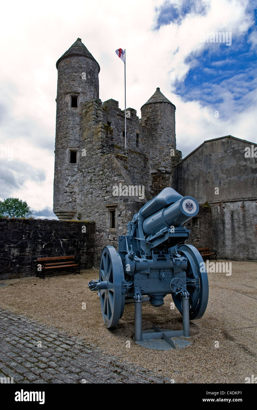 Mortar castle hi-res stock photography and images - Alamy
