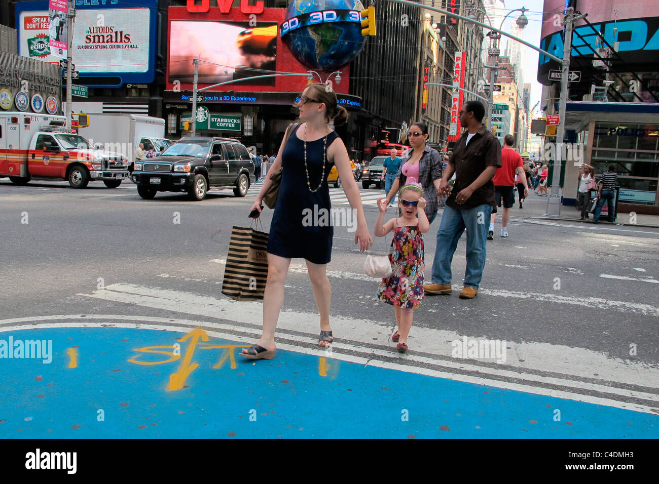 Mother new york city hi-res stock photography and images - Alamy