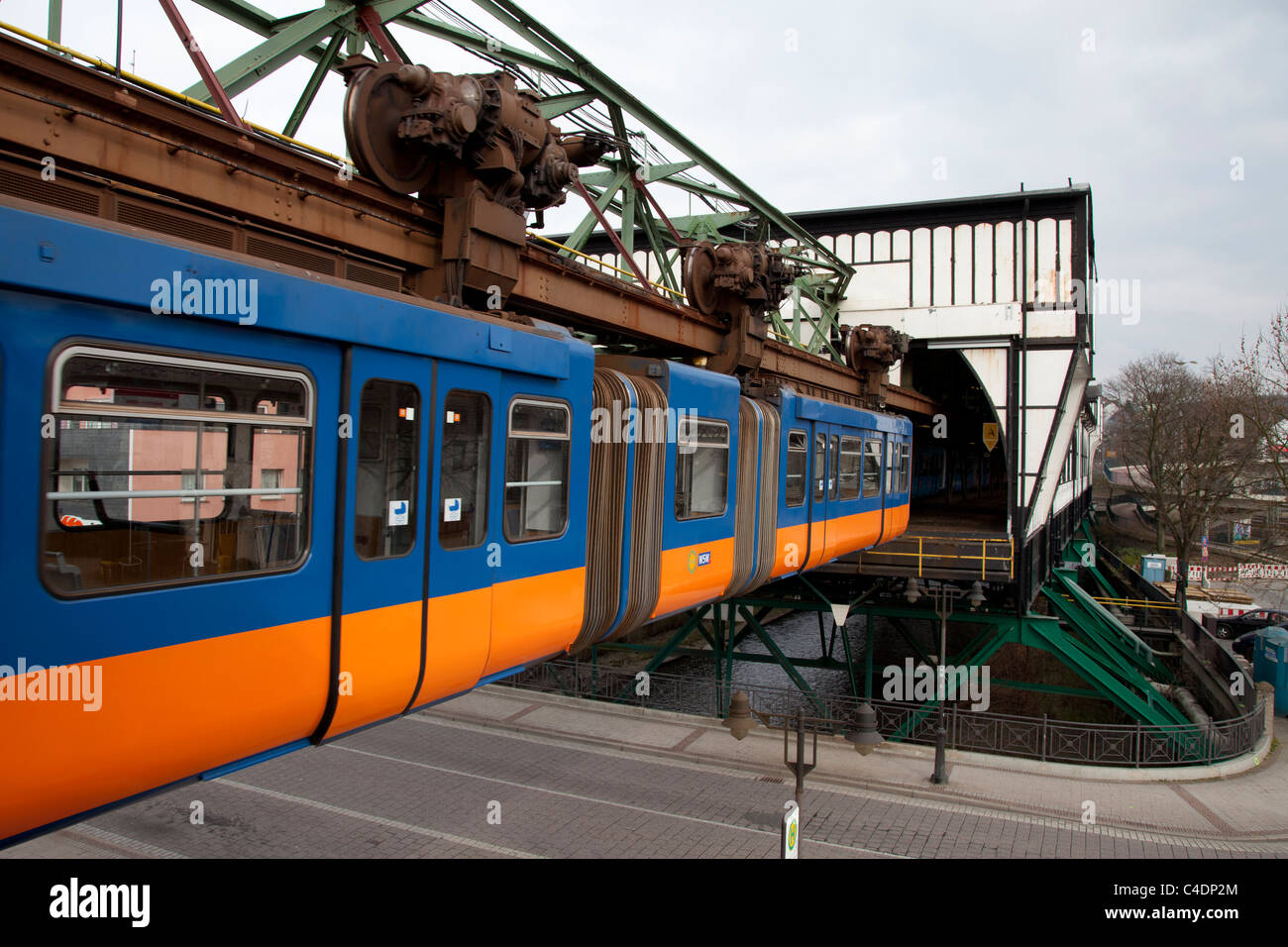 Aerial cable railway hi-res stock photography and images - Alamy