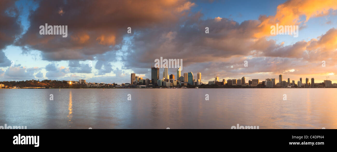 Sunrise over thecity and the Swan River Stock Photo - Alamy
