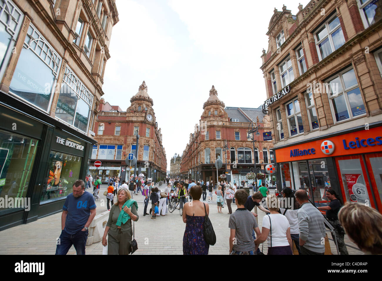 Shoppers leeds city centre hi-res stock photography and images - Alamy