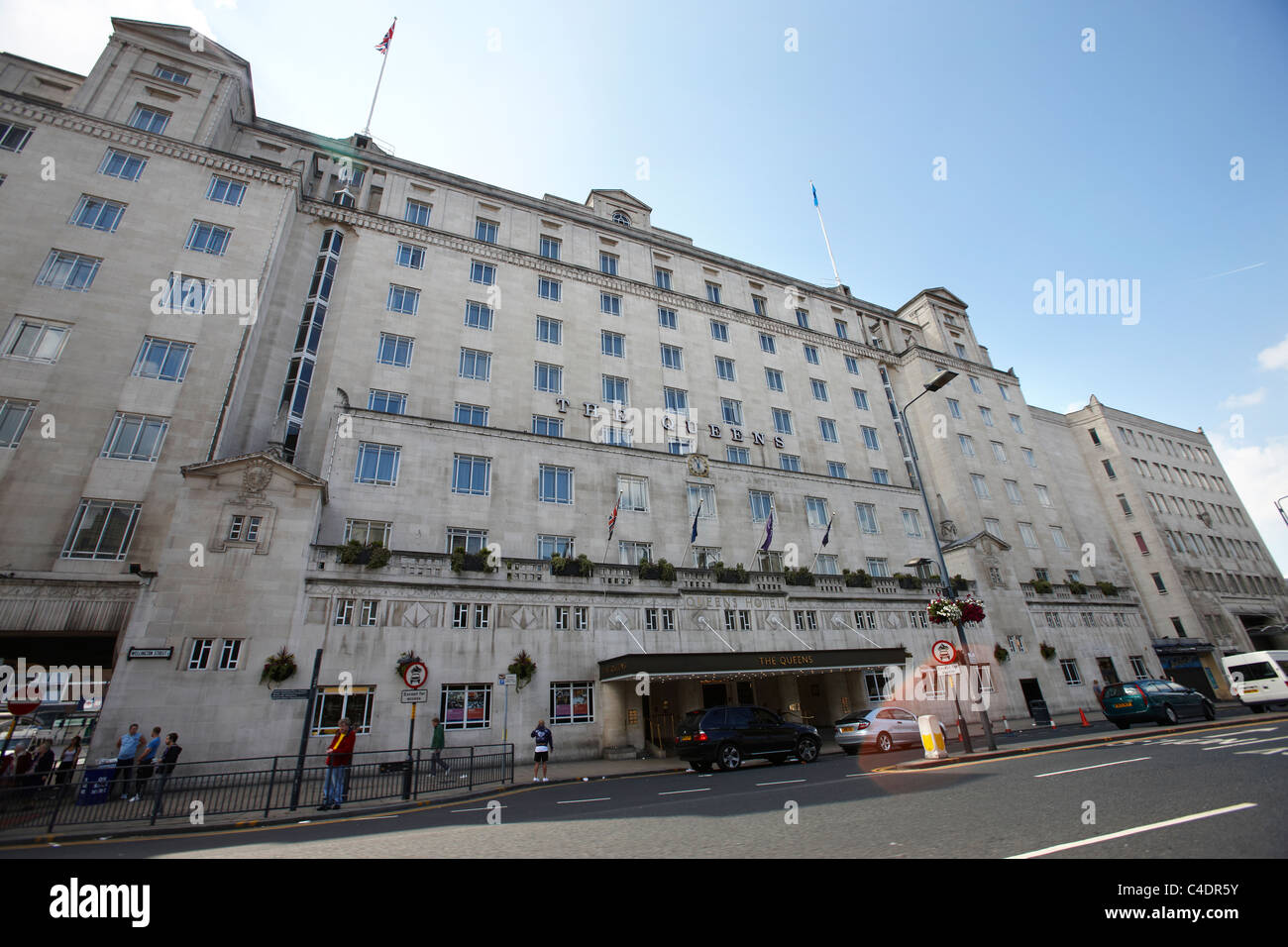 Queens hotel leeds hi-res stock photography and images - Alamy