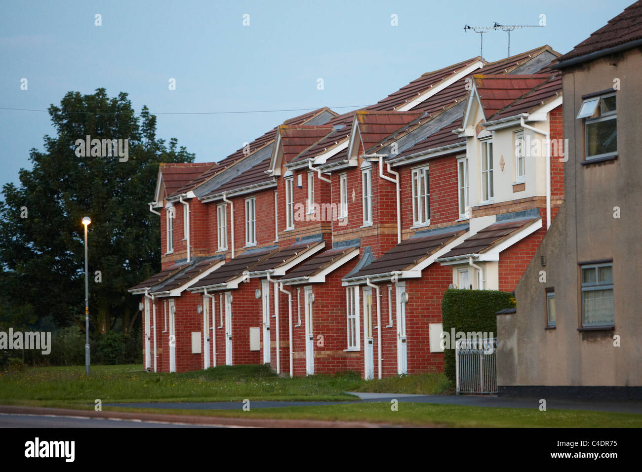 Row of modern houses Stock Photo - Alamy