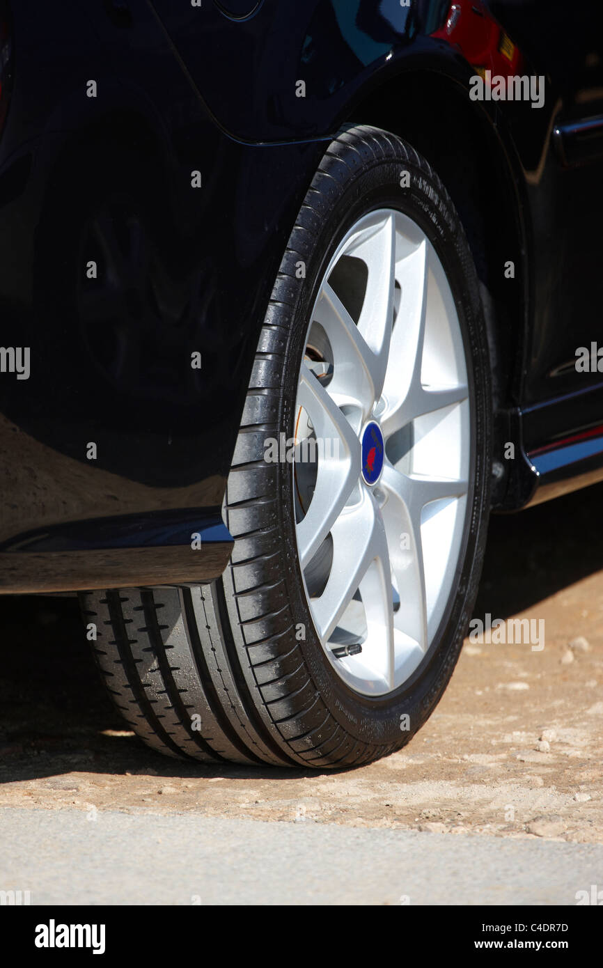 Saab alloy wheel hi-res stock photography and images - Alamy
