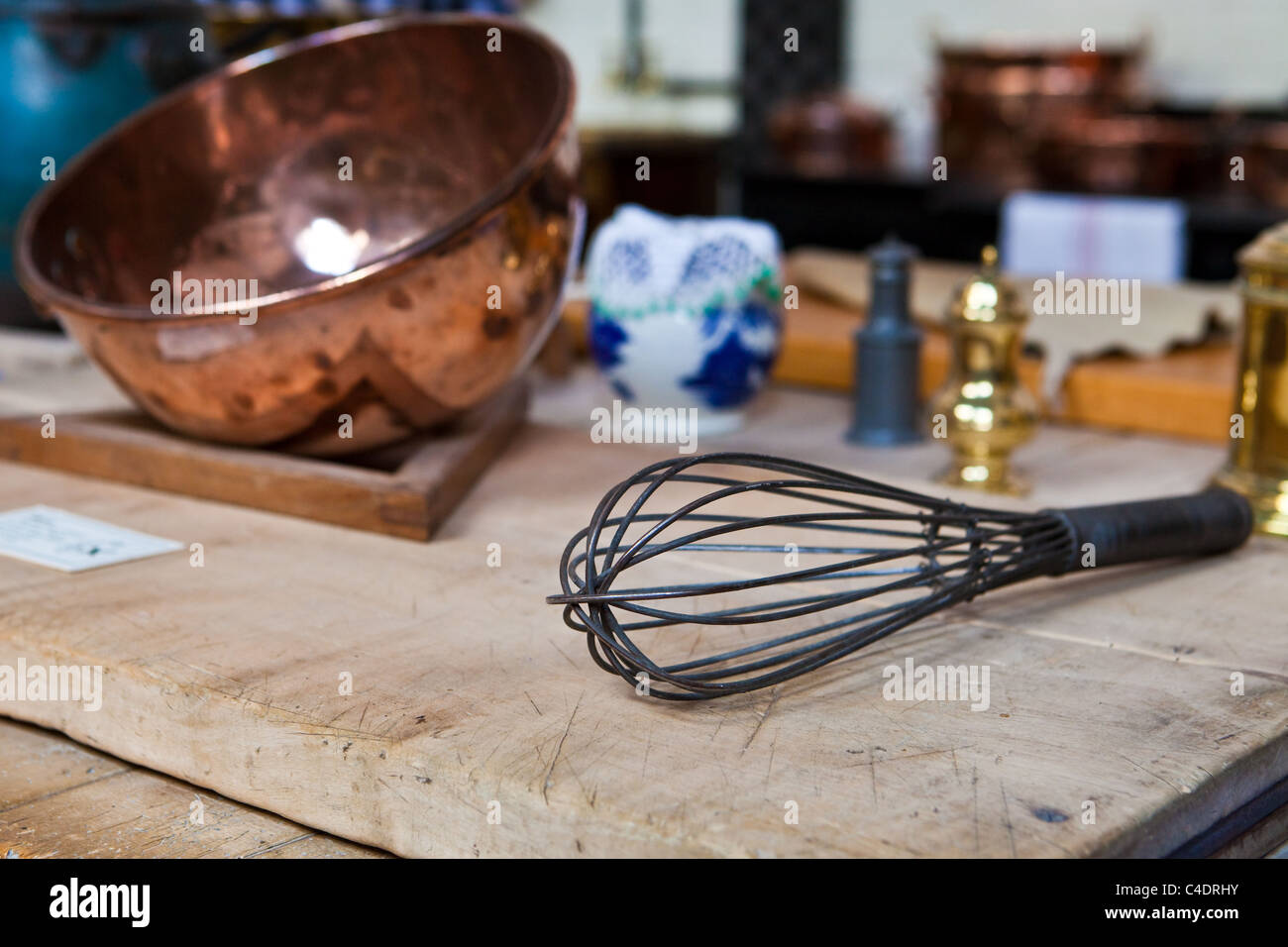 Old fashioned kitchen hi-res stock photography and images - Alamy