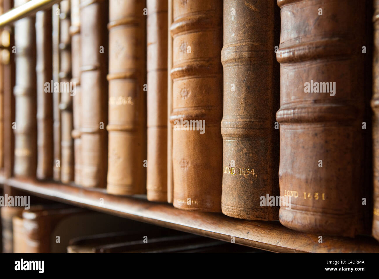 Old library historic books hi-res stock photography and images - Alamy