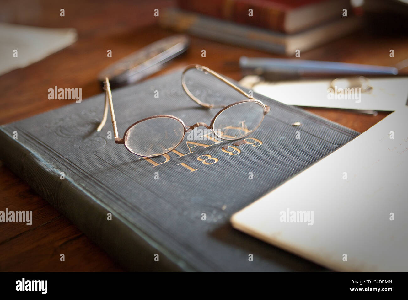 Old diary hi-res stock photography and images - Alamy