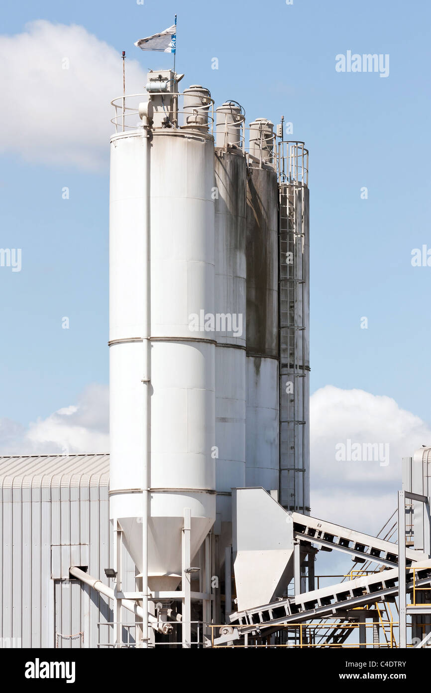 Processing silos of a concrete factory Stock Photo - Alamy