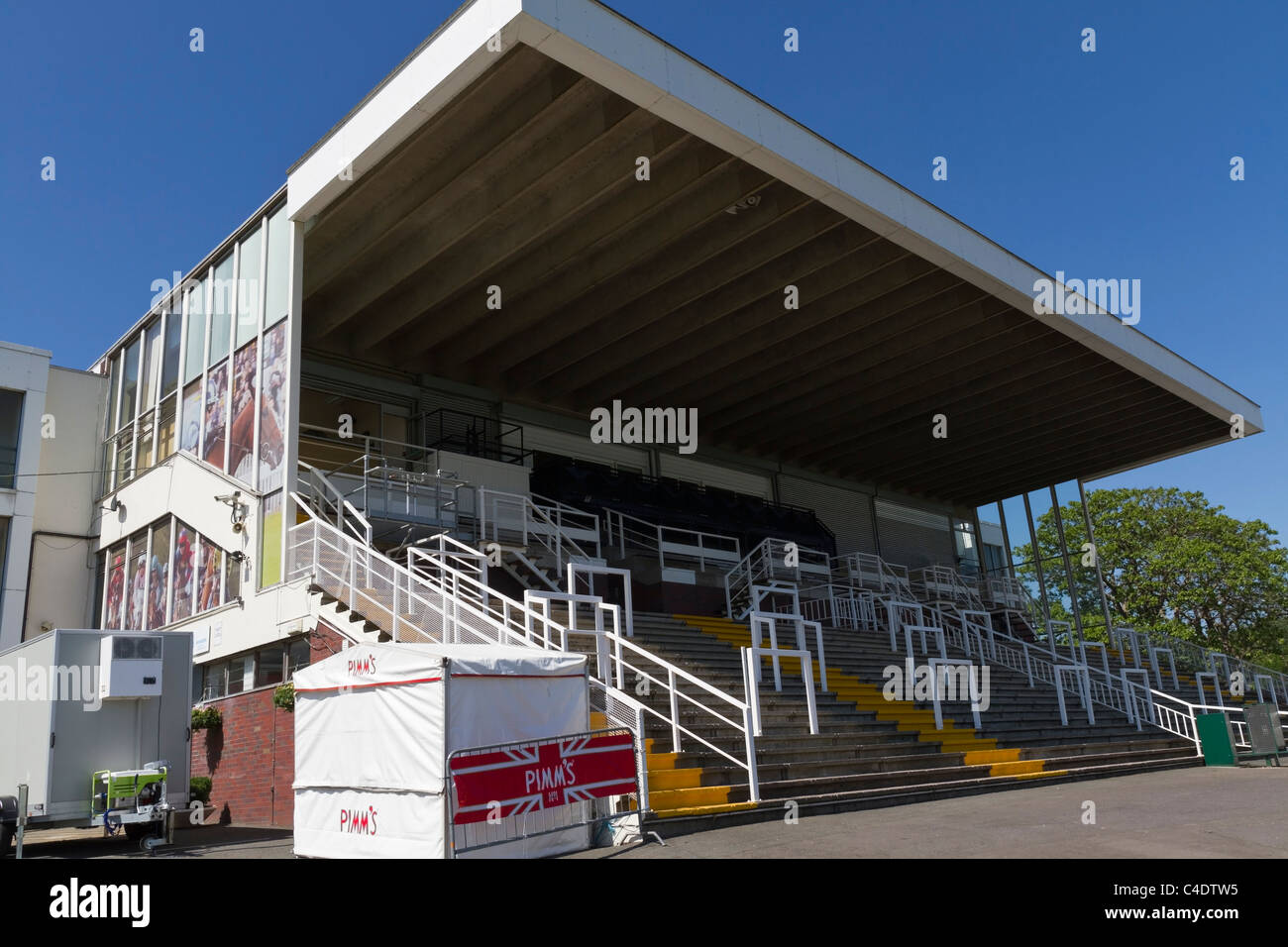 Worcester Racecourse High Resolution Stock Photography and Images - Alamy
