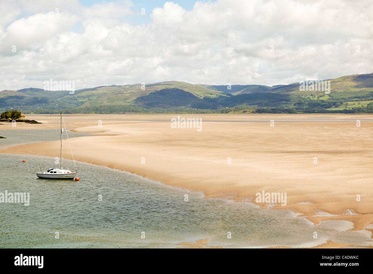 The coastline of Aberdovey (Aberdyfi) in Wales Stock Photo - Alamy