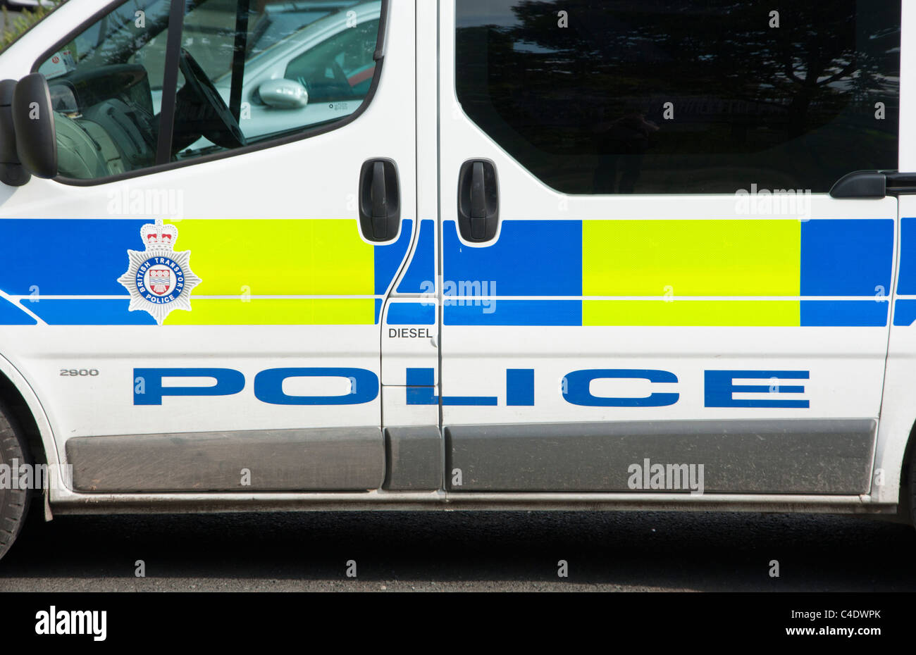 Side view uk police car hi-res stock photography and images - Alamy