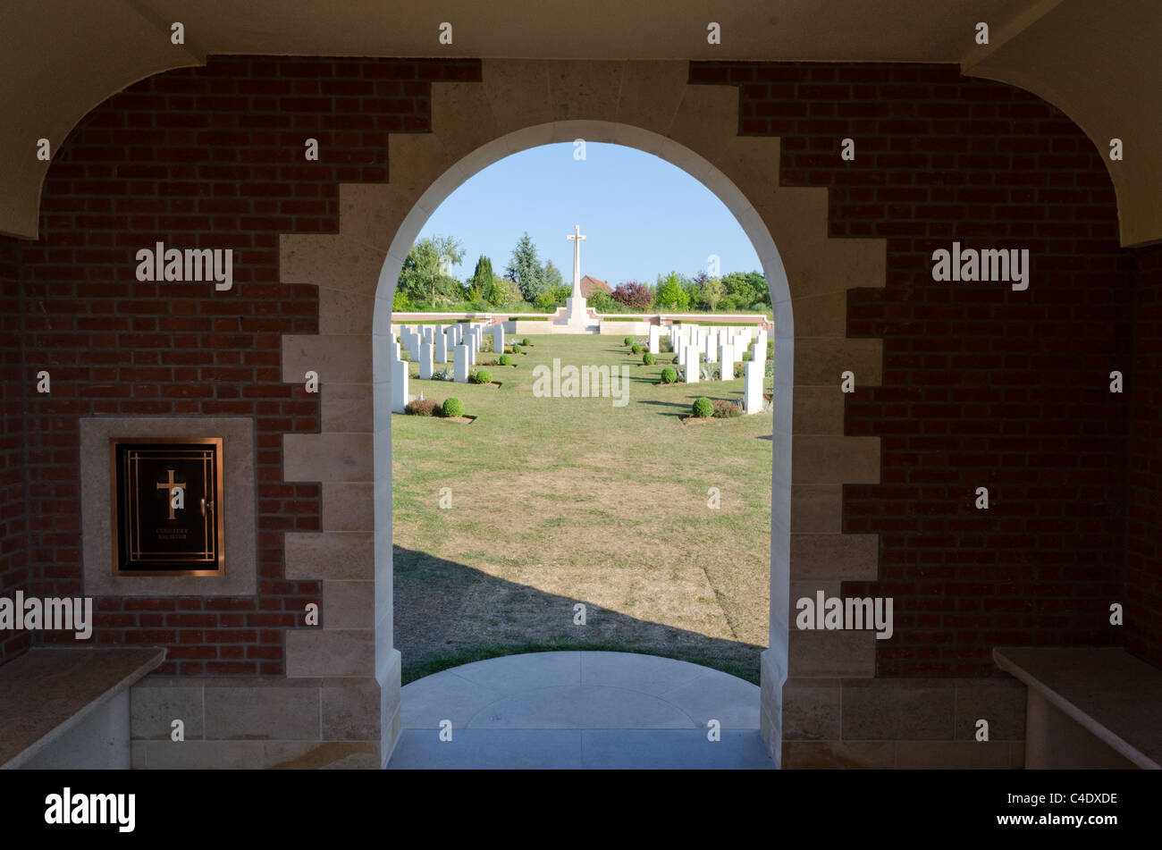 Fromelles (Pheasant Wood) Military Cemetery Stock Photo - Alamy