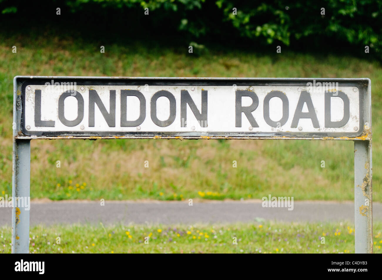 Road sign for "London Road Stock Photo - Alamy