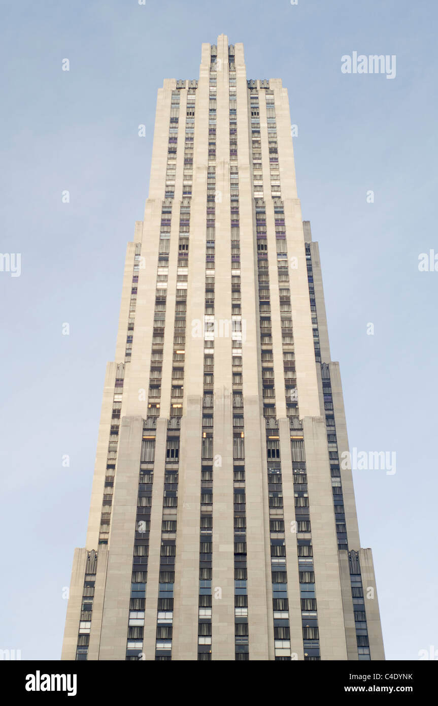 Slim skyscraper hi-res stock photography and images - Alamy