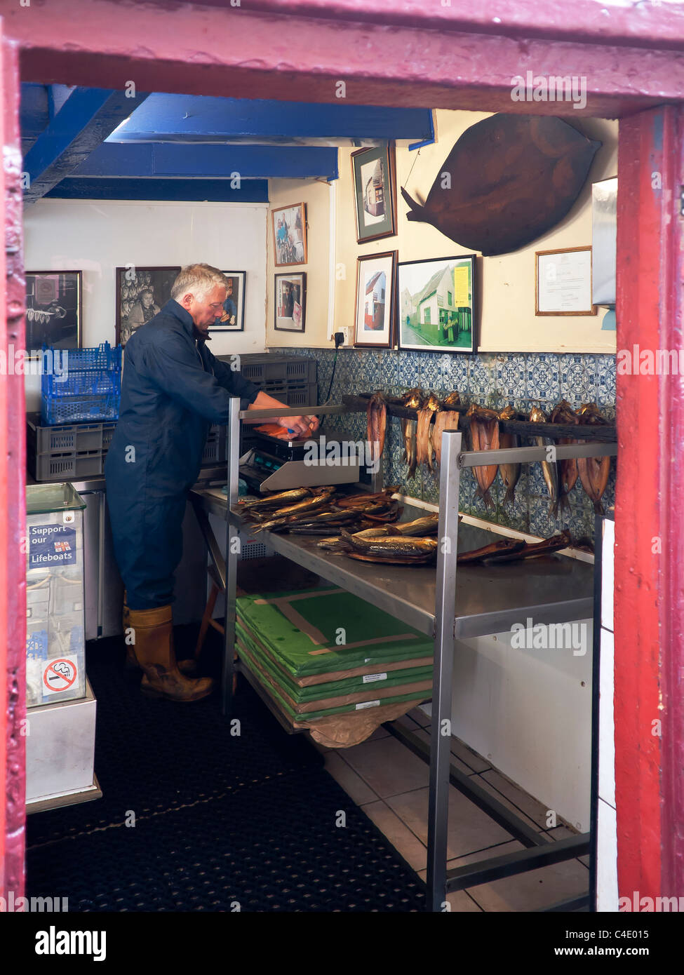Shop interior Fortunes kipper smoking establishment in Whitby ...