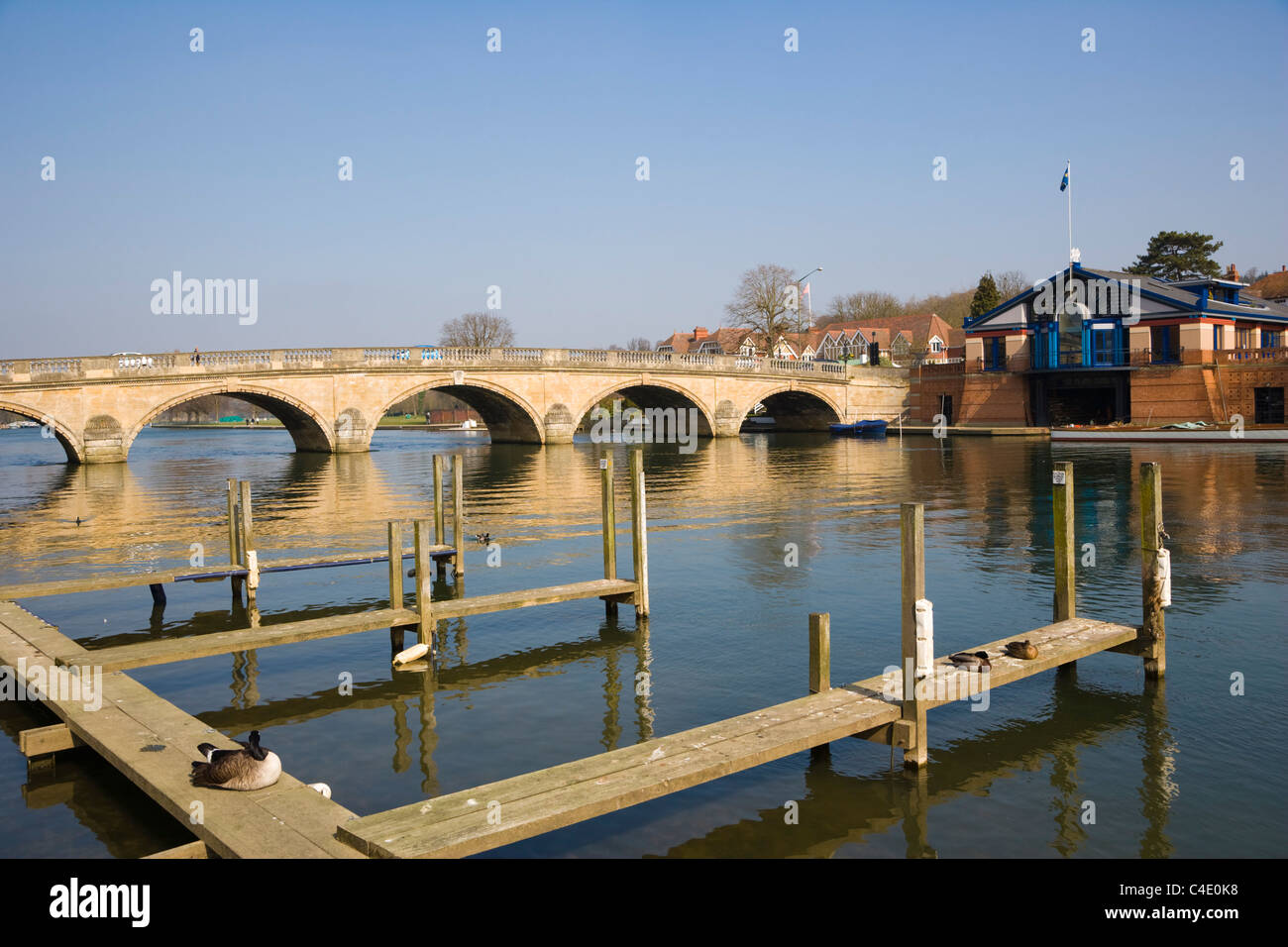 Henley Bridge from Thames Side, Henley-on Thames, Oxfordshire, England ...